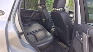 Pelēks Land Rover Freelander 2008 Panevēža, ar dzinēja tilpumu 3.19 L un nobraukumu 270 tūkst. km par 3800 €, foto 6 vietnē AUTOMOTO.COM.LV
