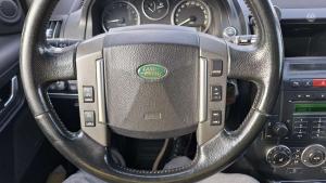 Pelēks Land Rover Freelander 2008 Panevēža, ar dzinēja tilpumu 3.19 L un nobraukumu 270 tūkst. km par 3800 €, foto 13 vietnē AUTOMOTO.COM.LV