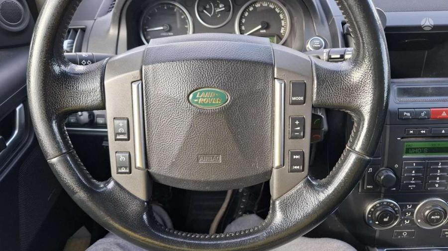 Pelēks Land Rover Freelander 2008 Panevēža, ar dzinēja tilpumu 3.19 L un nobraukumu 270 tūkst. km par 3800 €, foto 13 vietnē AUTOMOTO.COM.LV