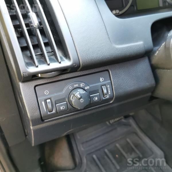 Pelēks Land Rover Freelander 2008 Rīga, ar dzinēja tilpumu 2.20 L un nobraukumu 211 tūkst. km par 3500 €, foto 10 vietnē AUTOMOTO.COM.LV