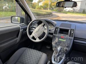 Grey Land Rover Freelander 2008 in Riga, with an engine capacity of 2.20 L and mileage of 253 thousand km for 3650 €, photo 7 on AUTOMOTO.COM.LV