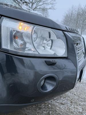Grey Land Rover Freelander 2009 in Aizkraukle, with an engine capacity of 2.20 L and mileage of 297 thousand km for 5980 €, photo 5 on AUTOMOTO.COM.LV