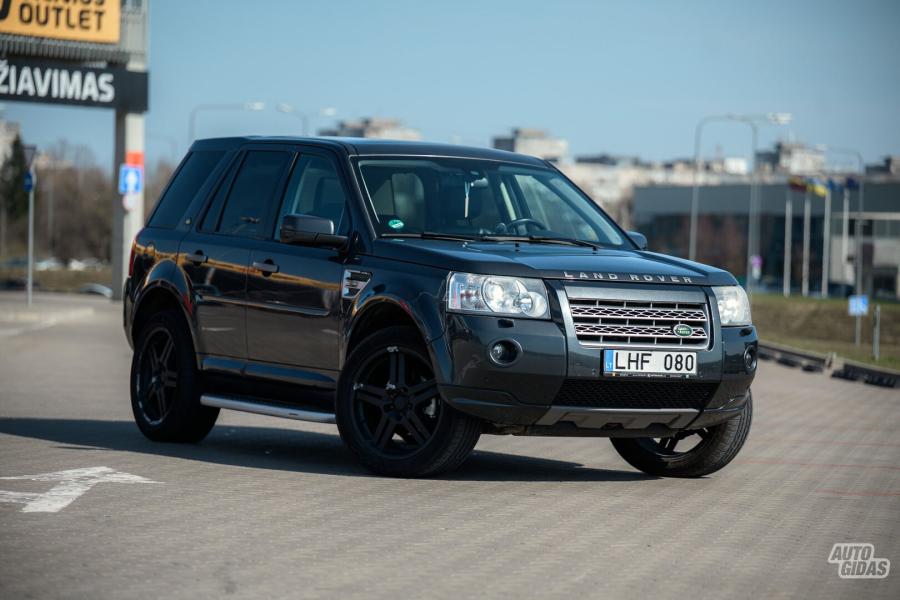 Grey Land Rover Freelander 2009 in Vilnius, with an engine capacity of 3.20 L and mileage of 261 thousand km for 6950 €, photo 4 on AUTOMOTO.COM.LV