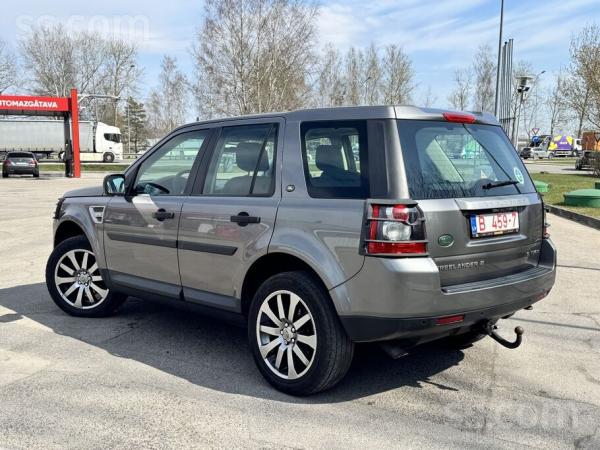 Grey Land Rover Freelander 2009 in Riga, with an engine capacity of 2.20 L and mileage of 253 thousand km for 6290 €, photo 7 on AUTOMOTO.COM.LV