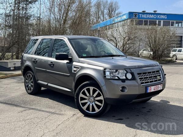 Grey Land Rover Freelander 2009 in Riga, with an engine capacity of 2.20 L and mileage of 253 thousand km for 6290 €, photo 8 on AUTOMOTO.COM.LV