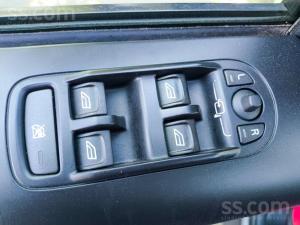 Pelēks Land Rover Freelander 2009 Rīga, ar dzinēja tilpumu 2.20 L un nobraukumu 253 tūkst. km par 6300 €, foto 15 vietnē AUTOMOTO.COM.LV
