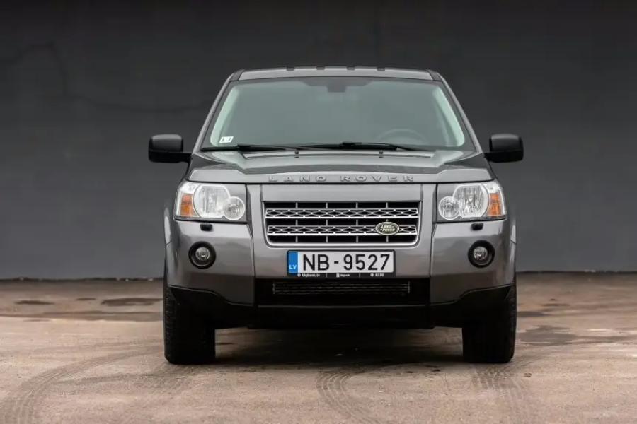 Pelēks Land Rover Freelander 2009 Jelgava, ar dzinēja tilpumu 2.20 L un nobraukumu 147 tūkst. km par 3700 €, foto 3 vietnē AUTOMOTO.COM.LV
