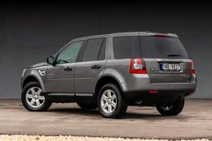 Pelēks Land Rover Freelander 2009 Jelgava, ar dzinēja tilpumu 2.20 L un nobraukumu 147 tūkst. km par 3700 €, foto 8 vietnē AUTOMOTO.COM.LV