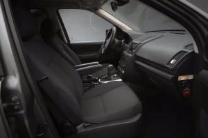 Pelēks Land Rover Freelander 2009 Jelgava, ar dzinēja tilpumu 2.20 L un nobraukumu 147 tūkst. km par 3700 €, foto 9 vietnē AUTOMOTO.COM.LV