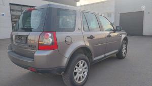Pelēks Land Rover Freelander 2009 Panevēža, ar dzinēja tilpumu 2.18 L un nobraukumu 354 tūkst. km par 3700 €, foto 6 vietnē AUTOMOTO.COM.LV