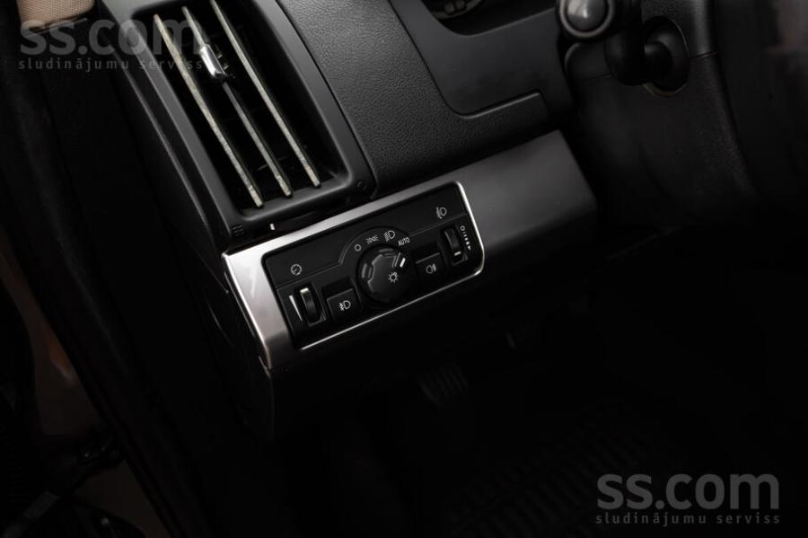 Grey Land Rover Freelander 2009 in Jelgava, with an engine capacity of 2.20 L and mileage of 0 thousand km for 5500 €, photo 16 on AUTOMOTO.COM.LV