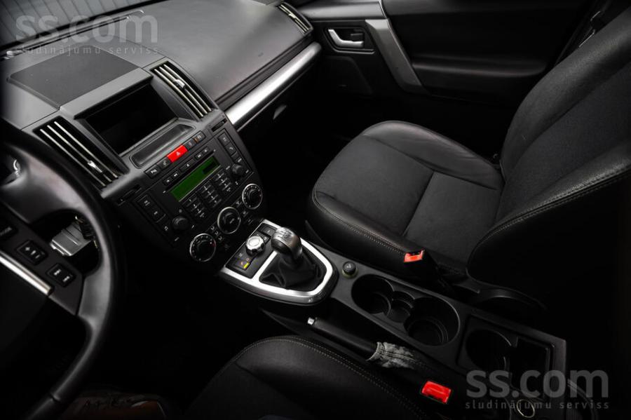 Grey Land Rover Freelander 2009 in Jelgava, with an engine capacity of 2.20 L and mileage of 0 thousand km for 5500 €, photo 18 on AUTOMOTO.COM.LV