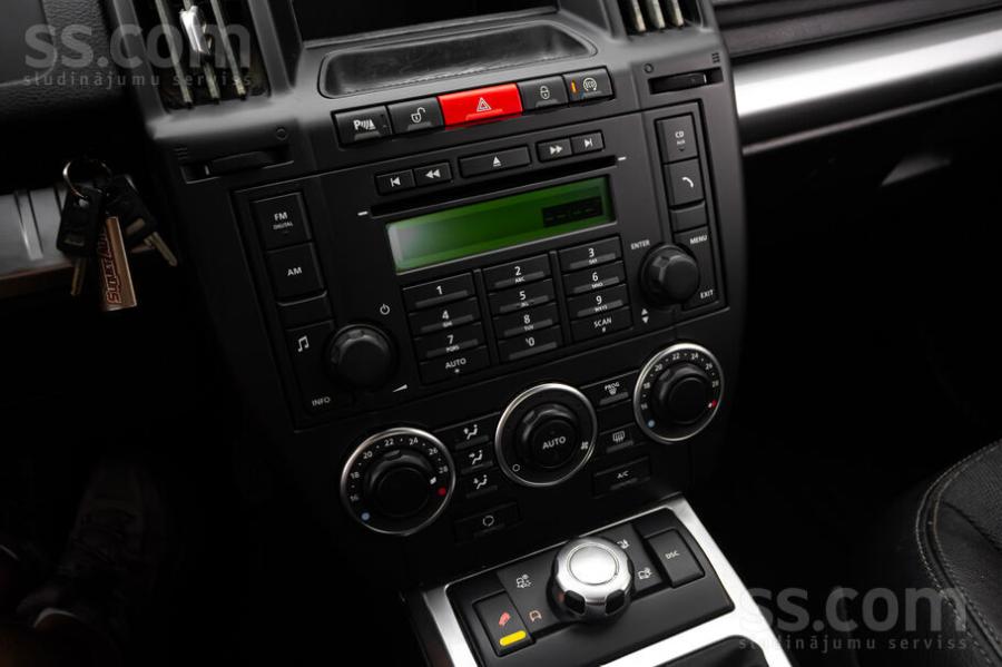 Grey Land Rover Freelander 2009 in Jelgava, with an engine capacity of 2.20 L and mileage of 0 thousand km for 5500 €, photo 20 on AUTOMOTO.COM.LV