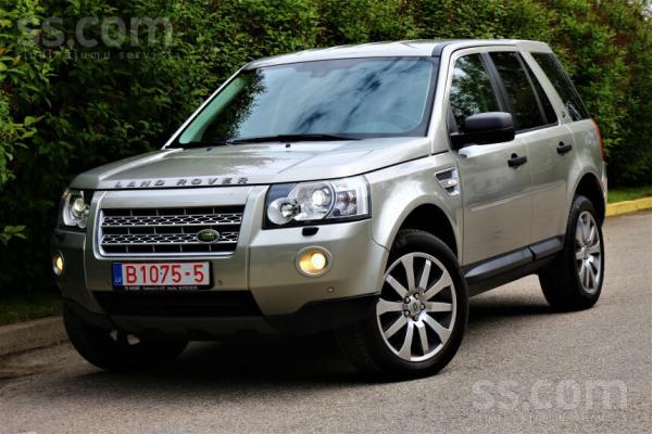Grey Land Rover Freelander 2010 in Riga, with an engine capacity of 2.20 L and mileage of 215 thousand km for 5300 €, photo 3 on AUTOMOTO.COM.LV