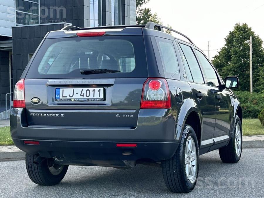 Pelēks Land Rover Freelander 2010 Rīga, ar dzinēja tilpumu 2.20 L un nobraukumu 288 tūkst. km par 6800 €, foto 7 vietnē AUTOMOTO.COM.LV