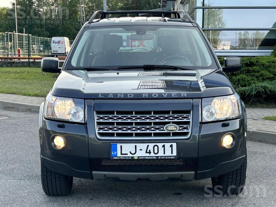 Pelēks Land Rover Freelander 2010 Rīga, ar dzinēja tilpumu 2.20 L un nobraukumu 288 tūkst. km par 6800 €, foto 9 vietnē AUTOMOTO.COM.LV