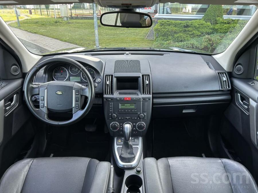 Pelēks Land Rover Freelander 2010 Rīga, ar dzinēja tilpumu 2.20 L un nobraukumu 288 tūkst. km par 6800 €, foto 12 vietnē AUTOMOTO.COM.LV