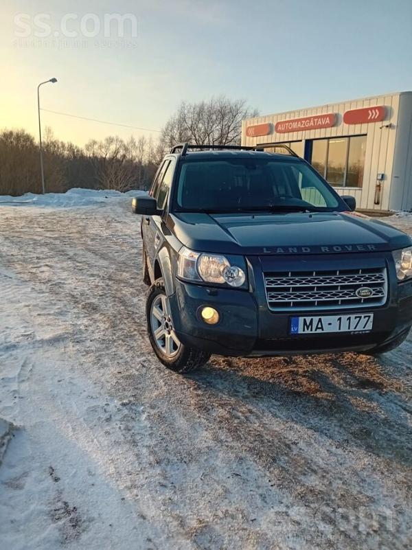 Grey Land Rover Freelander 2010 in Riga, with an engine capacity of 2.20 L and mileage of 297 thousand km for 5300 €, photo 1 on AUTOMOTO.COM.LV