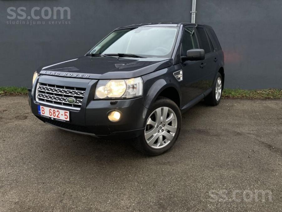 Pelēks Land Rover Freelander 2010 Ogre, ar dzinēja tilpumu 2.20 L un nobraukumu 251 tūkst. km par 4999 €, foto 1 vietnē AUTOMOTO.COM.LV