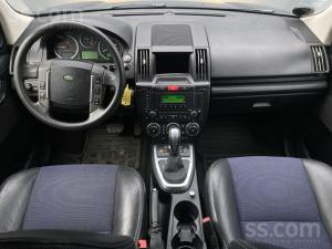 Pelēks Land Rover Freelander 2010 Ogre, ar dzinēja tilpumu 2.20 L un nobraukumu 251 tūkst. km par 4999 €, foto 14 vietnē AUTOMOTO.COM.LV