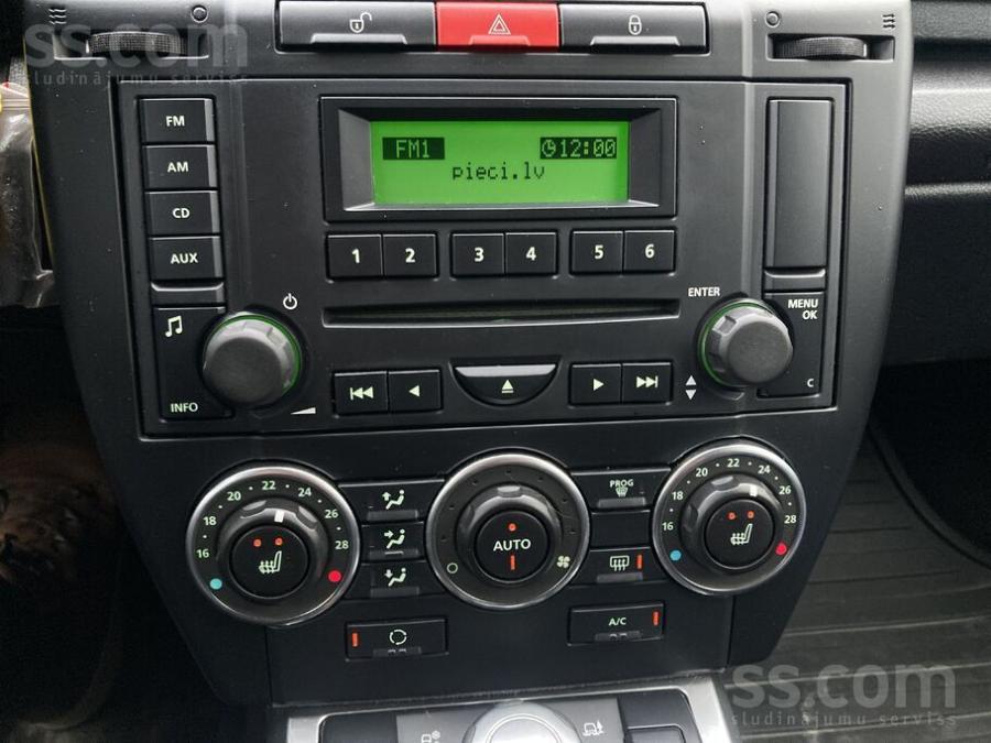 Pelēks Land Rover Freelander 2010 Ogre, ar dzinēja tilpumu 2.20 L un nobraukumu 251 tūkst. km par 4999 €, foto 19 vietnē AUTOMOTO.COM.LV