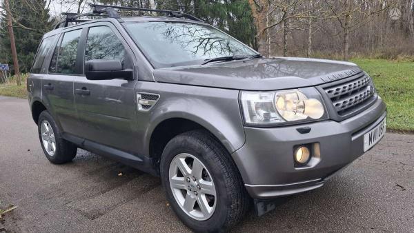 Pelēks Land Rover Freelander 2011 Šauļi, ar dzinēja tilpumu 2.18 L un nobraukumu 146 tūkst. km par 2599 €, foto 1 vietnē AUTOMOTO.COM.LV
