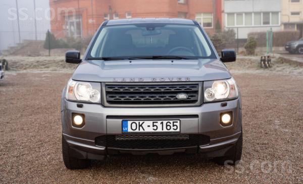 Grey Land Rover Freelander 2011 in Liepaja, with an engine capacity of 2.20 L and mileage of 238 thousand km for 6500 €, photo 2 on AUTOMOTO.COM.LV