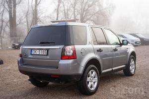Grey Land Rover Freelander 2011 in Liepaja, with an engine capacity of 2.20 L and mileage of 238 thousand km for 6500 €, photo 6 on AUTOMOTO.COM.LV