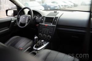 Grey Land Rover Freelander 2011 in Liepaja, with an engine capacity of 2.20 L and mileage of 238 thousand km for 6500 €, photo 17 on AUTOMOTO.COM.LV