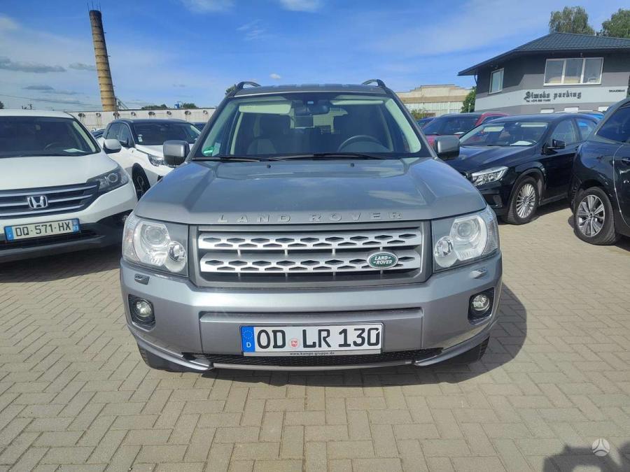 Pelēks Land Rover Freelander 2011 Tauragė, ar dzinēja tilpumu 2.18 L un nobraukumu 233 tūkst. km par 6200 €, foto 1 vietnē AUTOMOTO.COM.LV