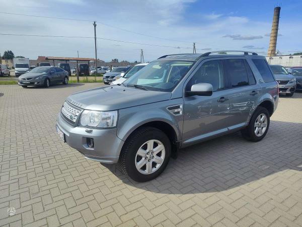 Grey Land Rover Freelander 2011 in Taurage, with an engine capacity of 2.18 L and mileage of 233 thousand km for 6200 €, photo 3 on AUTOMOTO.COM.LV
