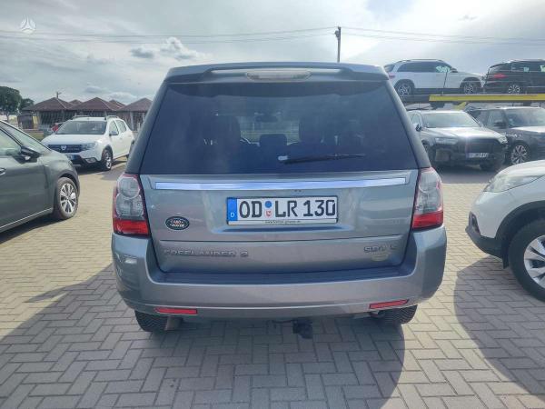 Grey Land Rover Freelander 2011 in Taurage, with an engine capacity of 2.18 L and mileage of 233 thousand km for 6200 €, photo 5 on AUTOMOTO.COM.LV