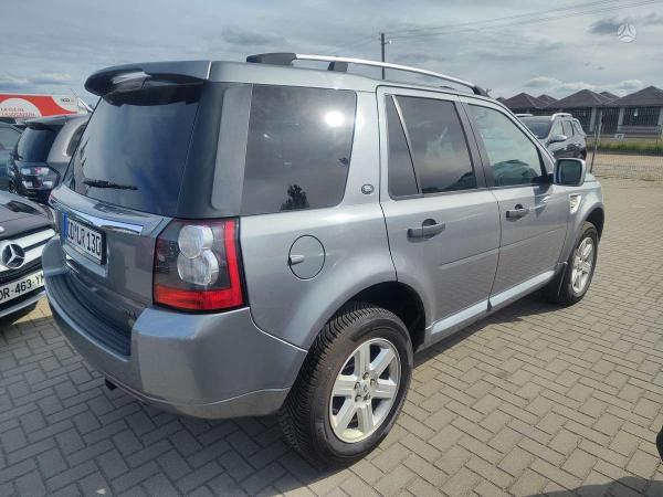 Grey Land Rover Freelander 2011 in Taurage, with an engine capacity of 2.18 L and mileage of 233 thousand km for 6200 €, photo 6 on AUTOMOTO.COM.LV