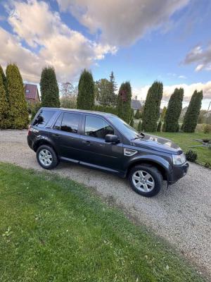 Pelēks Land Rover Freelander 2011 Pakruojis, ar dzinēja tilpumu 2.18 L un nobraukumu 227 tūkst. km par 5300 €, foto 4 vietnē AUTOMOTO.COM.LV