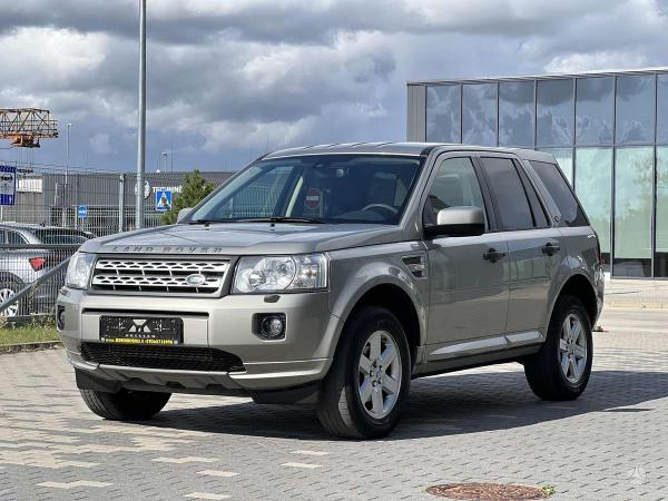 Land Rover Freelander 2011 in Siauliai on AUTOMOTO.COM.LV Grey Land Rover Freelander 2011 in Siauliai, with an engine capacity of 2.18 L and mileage of 175 thousand km for 6500 β¬, photo 3 on AUTOMOTO.COM.LV