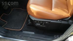 Pelēks Land Rover Freelander 2012 Rīga, ar dzinēja tilpumu 2.20 L un nobraukumu 265 tūkst. km par 9000 €, foto 4 vietnē AUTOMOTO.COM.LV