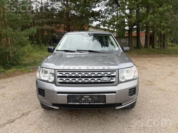 Pelēks Land Rover Freelander 2012 Ogre, ar dzinēja tilpumu 2.20 L un nobraukumu 193 tūkst. km par 6399 €, foto 3 vietnē AUTOMOTO.COM.LV