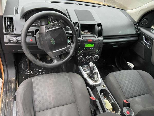 Oranžs Land Rover Freelander 2007 Viļņa, ar dzinēja tilpumu 2.18 L un nobraukumu 404 tūkst. km par 2700 €, foto 6 vietnē AUTOMOTO.COM.LV