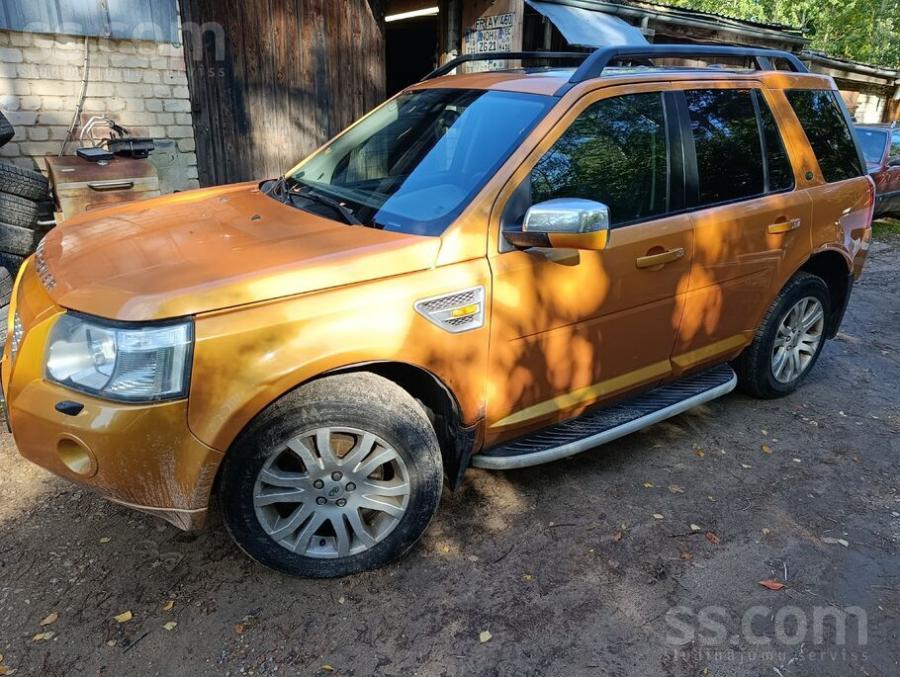 Oranžs Land Rover Freelander 2007 Dobele, ar dzinēja tilpumu 3.20 L un nobraukumu 283 tūkst. km par 2300 €, foto 9 vietnē AUTOMOTO.COM.LV