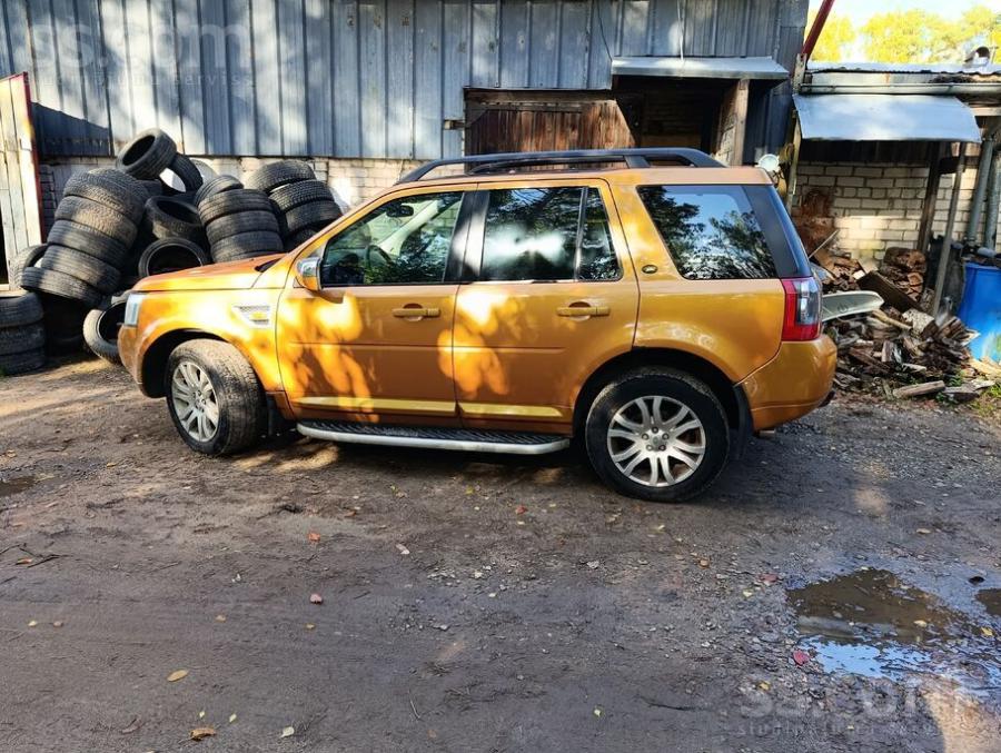 Oranžs Land Rover Freelander 2007 Dobele, ar dzinēja tilpumu 3.20 L un nobraukumu 283 tūkst. km par 2300 €, foto 10 vietnē AUTOMOTO.COM.LV