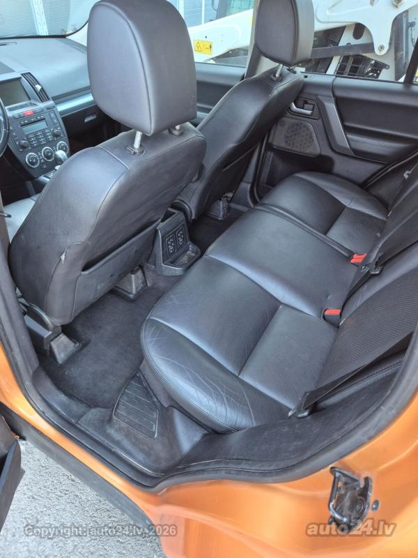 Oranžs Land Rover Freelander 2007 Tallina, ar dzinēja tilpumu 2.20 L un nobraukumu 468 tūkst. km par 3400 €, foto 11 vietnē AUTOMOTO.COM.LV