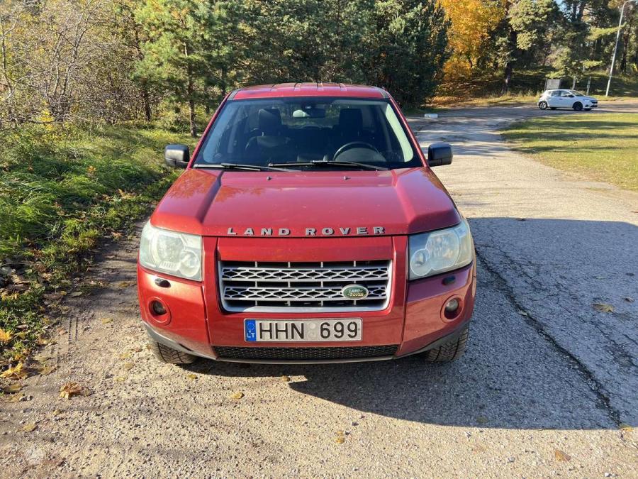 Red Land Rover Freelander 2007 in Vilnius, with an engine capacity of 2.18 L and mileage of 387 thousand km for 2800 €, photo 2 on AUTOMOTO.COM.LV