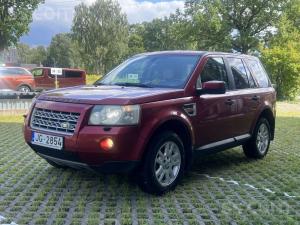Sarkans Land Rover Freelander 2007 Rīga, ar dzinēja tilpumu 2.20 L un nobraukumu 350 tūkst. km par 3100 €, foto  vietnē AUTOMOTO.COM.LV