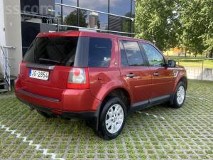 Sarkans Land Rover Freelander 2007 Rīga, ar dzinēja tilpumu 2.20 L un nobraukumu 350 tūkst. km par 3100 €, foto 4 vietnē AUTOMOTO.COM.LV