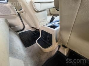 Sarkans Land Rover Freelander 2007 Rīga, ar dzinēja tilpumu 2.20 L un nobraukumu 350 tūkst. km par 3100 €, foto 11 vietnē AUTOMOTO.COM.LV