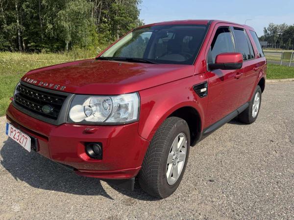 Red Land Rover Freelander 2012 in Kaunas, with an engine capacity of 2.18 L and mileage of 321 thousand km for 6850 €, photo 2 on AUTOMOTO.COM.LV