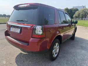 Red Land Rover Freelander 2012 in Kaunas, with an engine capacity of 2.18 L and mileage of 321 thousand km for 6850 €, photo 6 on AUTOMOTO.COM.LV