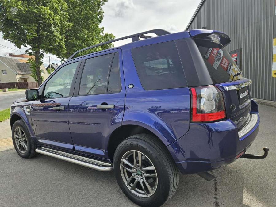 Violet Land Rover Freelander 2011 in Siauliai, with an engine capacity of 2.18 L and mileage of 294 thousand km for 7450 €, photo 7 on AUTOMOTO.COM.LV