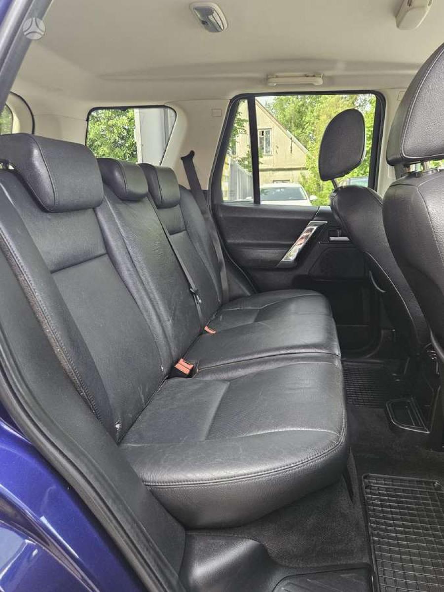 Violet Land Rover Freelander 2011 in Siauliai, with an engine capacity of 2.18 L and mileage of 294 thousand km for 7450 €, photo 19 on AUTOMOTO.COM.LV
