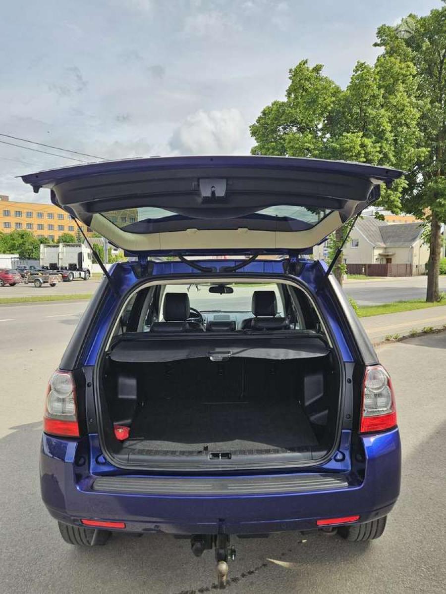 Violets Land Rover Freelander 2011 Šauļi, ar dzinēja tilpumu 2.18 L un nobraukumu 294 tūkst. km par 7450 €, foto 13 vietnē AUTOMOTO.COM.LV